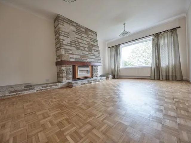 Radyr Avenue, Swansea, SA3