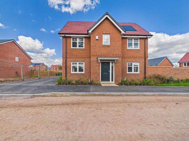 Radburn Drive, Coventry CV7 3 bed house to rent £1,495 pcm £345 pw