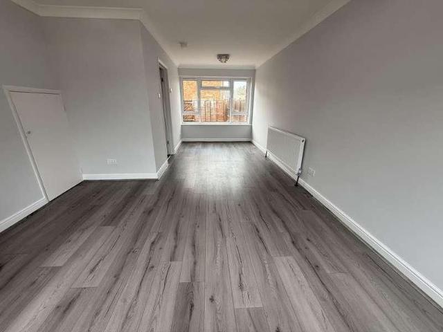 Radcot Close, Maidenhead, SL6