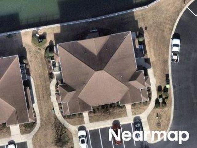 Radcliff Dr NW