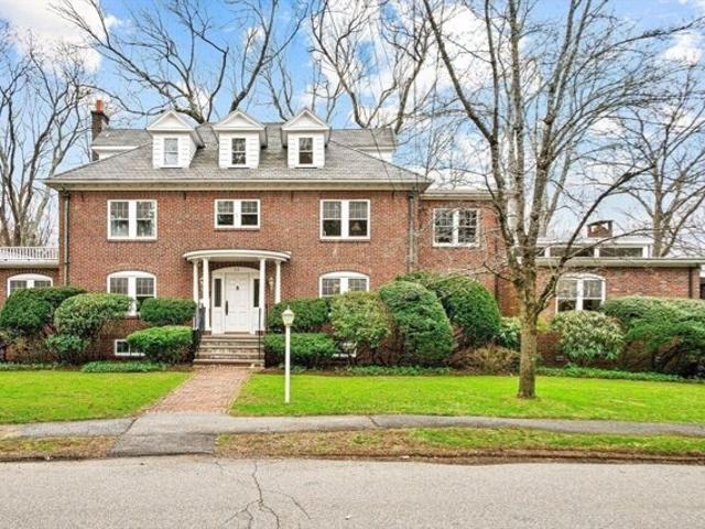 Radcliff Rd, Newton, Home For Sale