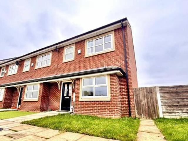Radcliffe, Black Moss Court, Manchester, 4 Bedroom Property