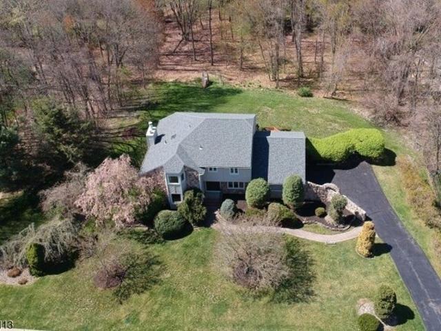Radcliffe Dr, Roxbury Township, Home For Sale