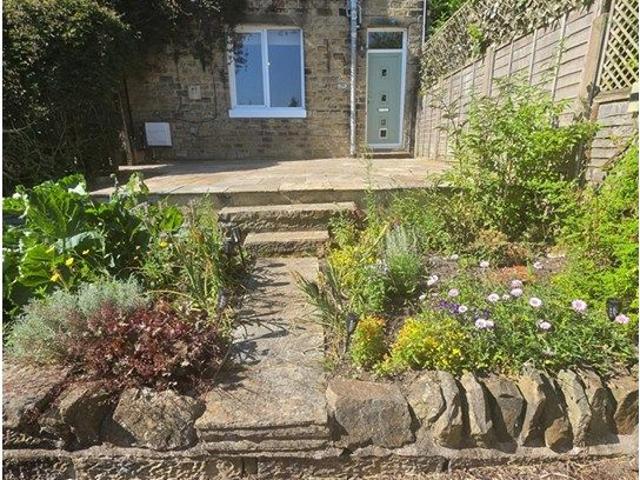 Radcliffe Road, Huddersfield HD7, 2 bed end terrace house to rent, £950 pcm | PrimeLocation