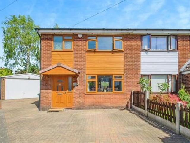 Radcliffe, Wilton Gardens, Manchester, 3 Bedroom Semi detached
