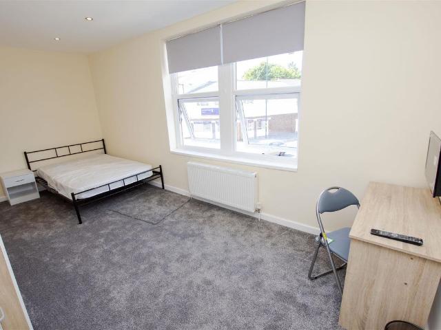 Raddlebarn Road, Birmingham, West Midlands B29, 5 bed shared accommodation to rent, £572 pcm | PrimeLocation