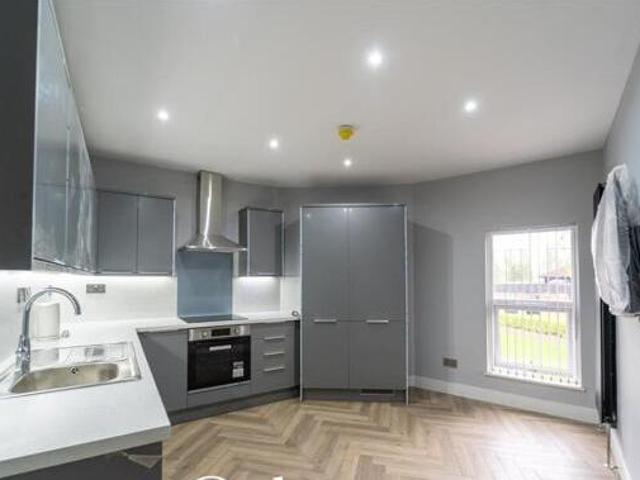 Raddlebarn Road, Selly Oak, 3 Bedroom Maisonette