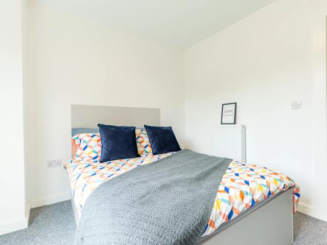 Radford Mill, Nottingham Student Accommodation | Amber
