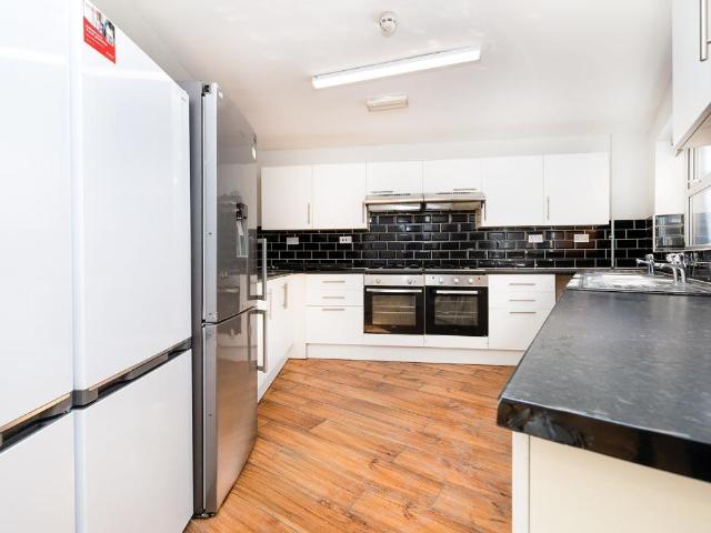 Radford Road, Nottingham NG7 6 bed townhouse to rent £2,028 pcm £468 pw