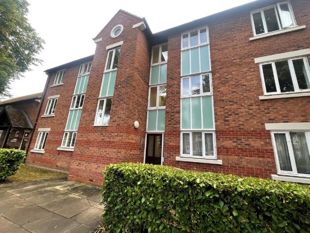 Radford Road Warneford Mews. 1 bed flat to rent £1,050 pcm £242 pw