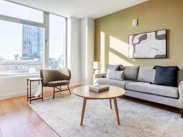 Radian, 120 Kingston St, Chinatown 1 Bedroom 1 Bath