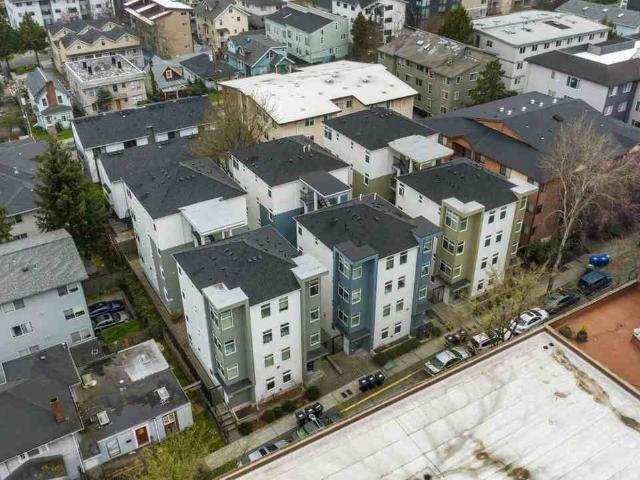 Radian Apartments 2 Bedroom Apartment for Rent at 4215 9th Ave Ne, Seattle, WA 98105 University District