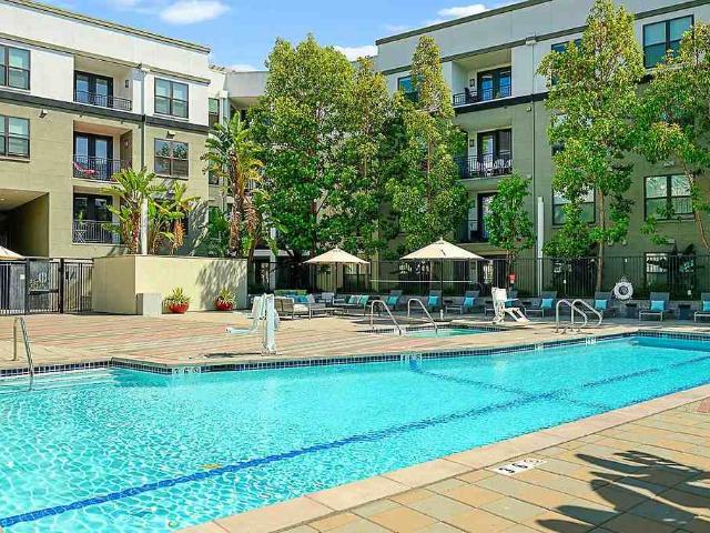 Radius 3 Bedroom Apartment for Rent at 620 Veterans Blvd, Redwood City, CA 94063 Centennial
