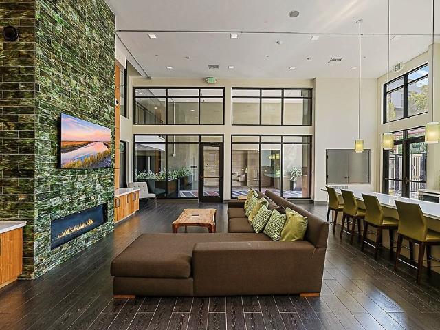 Radius 2 Bedroom Apartment for Rent at 620 Veterans Blvd, Redwood City, CA 94063 Centennial