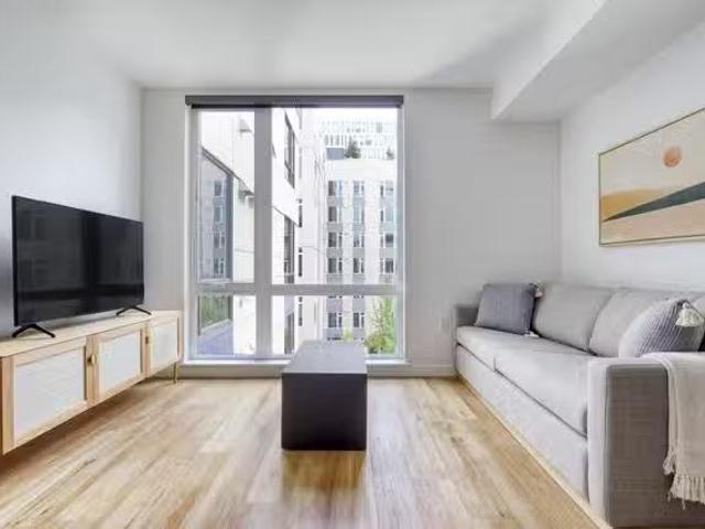 Radius, 400 Boren Ave N, South Lake Union 1 Bedroom 1 Bath