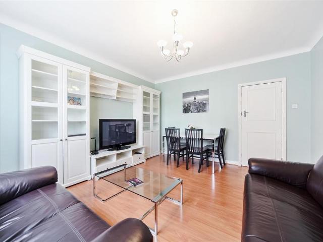Radley House, Gloucester Place. 2 bed apartment to rent £3,445 pcm £795 pw