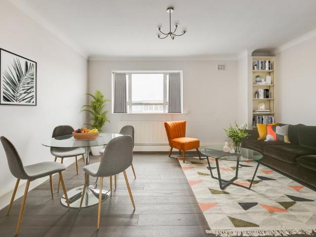Radley House, Park Road, Marylebone, NW1 2 bed apartment to rent £3,878 pcm £895 pw