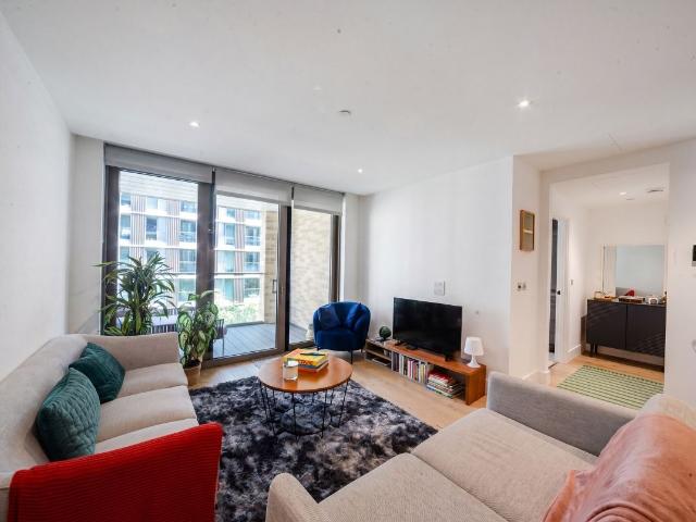 Radley House, Prince Of Wales Drive SW11, 1 bed flat to rent, £3,250 pcm | PrimeLocation