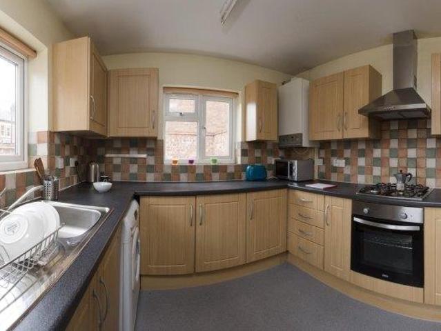 Radmoor Road 6 bed house share to rent £2,988 pcm £690 pw