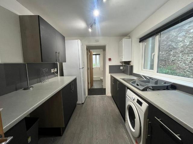 Radnor Street, GF, Plymouth PL4 2 bed apartment to rent £1,430 pcm £330 pw