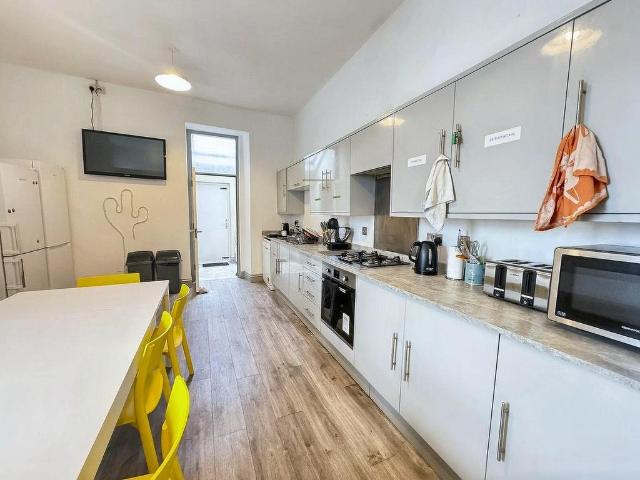 Radnor Street, Plymouth PL4 7 bed house to rent £4,307 pcm £994 pw