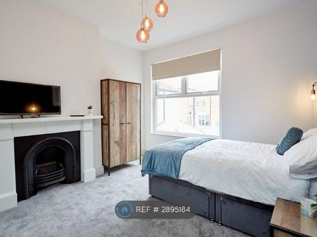 Radnor Place, Birkenhead CH43, Room to rent, £650 pcm | PrimeLocation