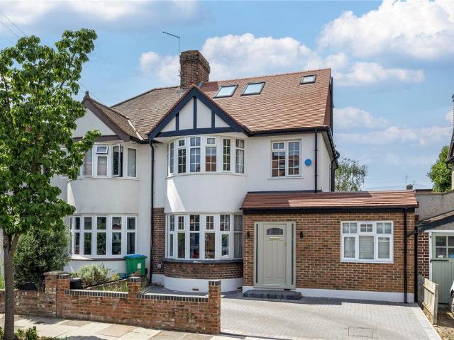 Radnor Road, Twickenham, TW1 4 bed semi detached house to rent £5,750 pcm £1,327 pw