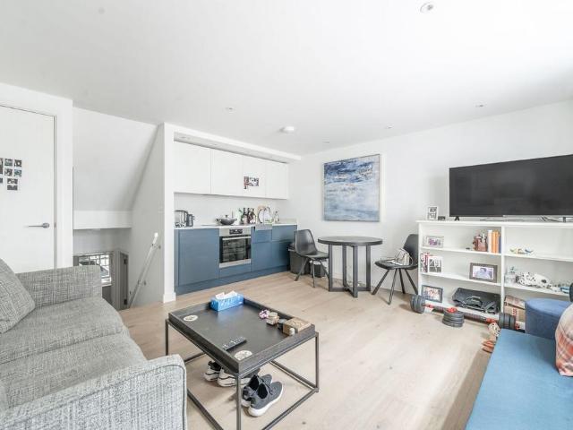 Radnor Walk, Chelsea, London, SW3 1 bed flat to rent £3,250 pcm £750 pw