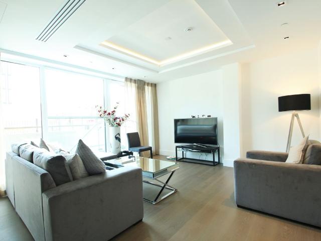 Radnor Terrace, London W14, 2 bed flat to rent, £3,900 pcm | PrimeLocation