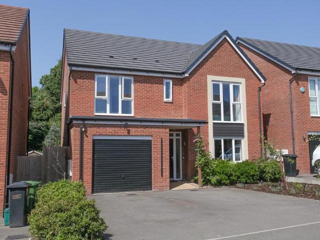 Rae Crescent, Wantage 5 bed detached house to rent £2,850 pcm £658 pw