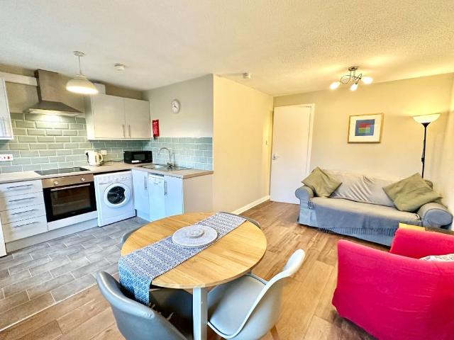 Raeberry Street, Kelvinbridge, Glasgow, G20 6EQ