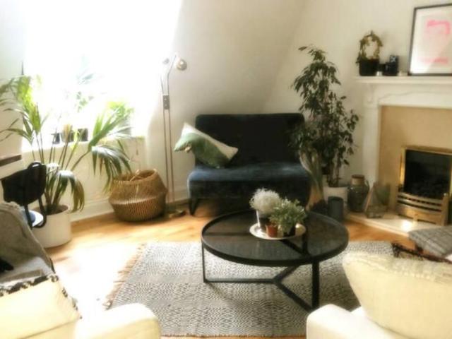 Raeburn Place, Edinburgh EH4, 1 bed flat to rent, £1,175 pcm | PrimeLocation