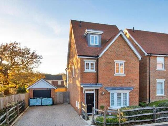 Rafferty Drive, Tunbridge Wells, 4 Bedroom Detached