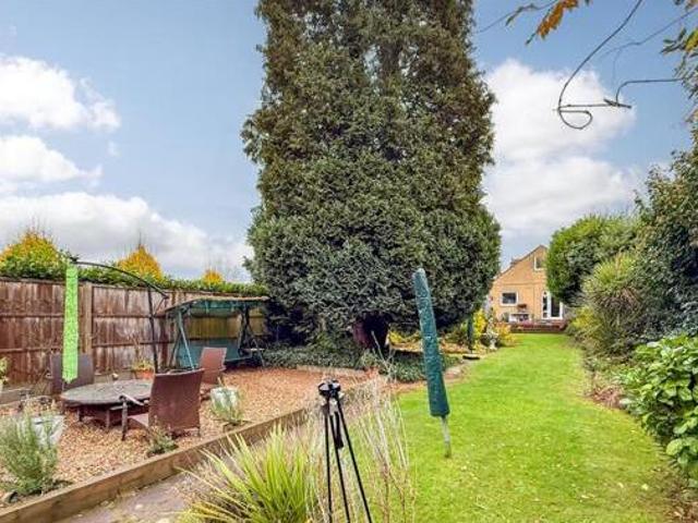 Ragged Hall Lane, St. Albans, 4 Bedroom Bungalow