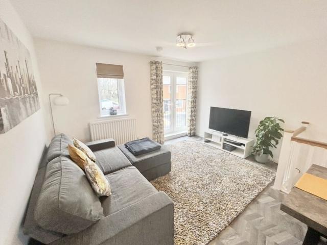 Ragged Robin Close, Southampton, Curbridge