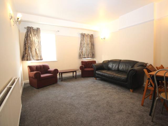 Raglan Court, Empire Way, Wembley, HA9 0RE