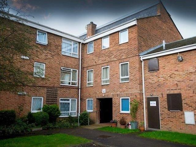 Raglan Close, Aldershot GU12, 1 bed flat to rent, £830 pcm | PrimeLocation