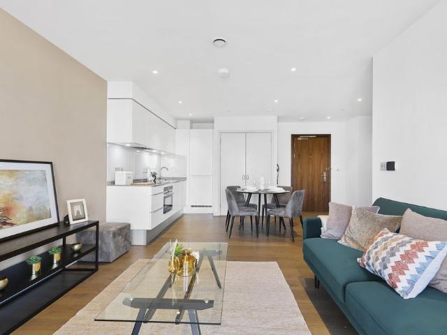 Raglan House, SE1 6TJ, London