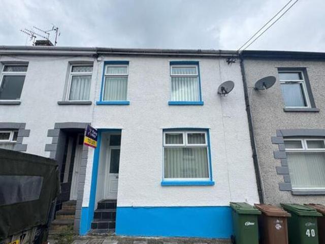 Raglan Road, Hengoed, 3 Bedroom Terraced