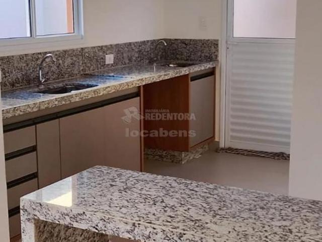 Raízes Impperial casa térrea com 02 dormitórios tipo apartamento e 02 vagas de garagem
