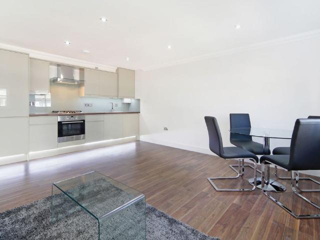 Rai House, New Road, Whitechapel, London E1, 2 bed flat to rent, £2,500 pcm | PrimeLocation