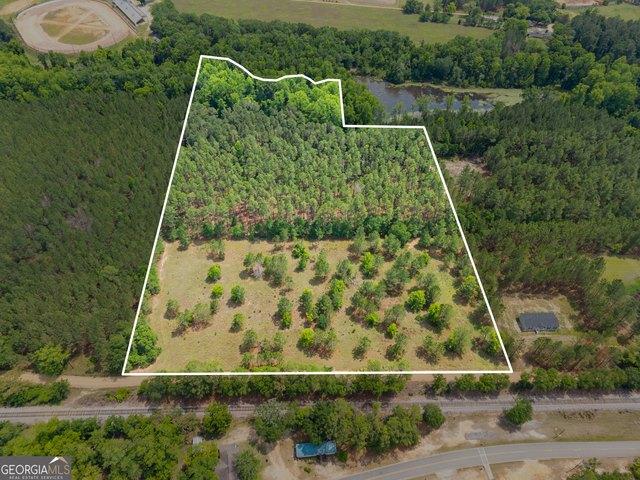 Railroad St, Claxton, GA 30415