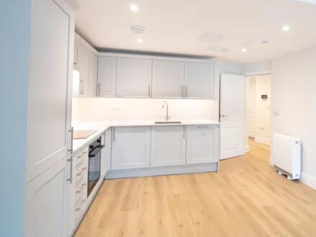 Railway Approach, London, TW1 1BD, United Kingdom | 2 bed apartment for rent #168088227 | Rentberry