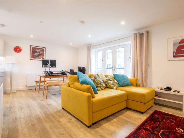 Railway Close, Sawston, Cambridge