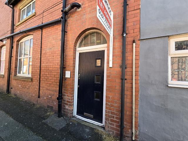 Railway Road, Leigh WN7, 1 bed flat to rent, £650 pcm | PrimeLocation