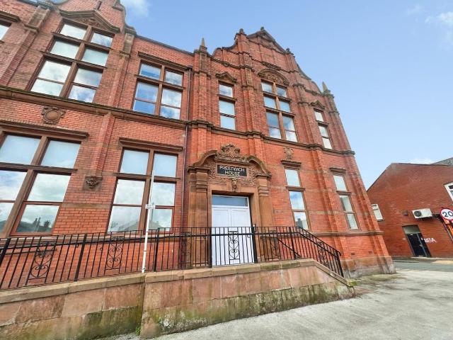Railway Road, Leigh WN7, 2 bed flat to rent, £850 pcm | PrimeLocation