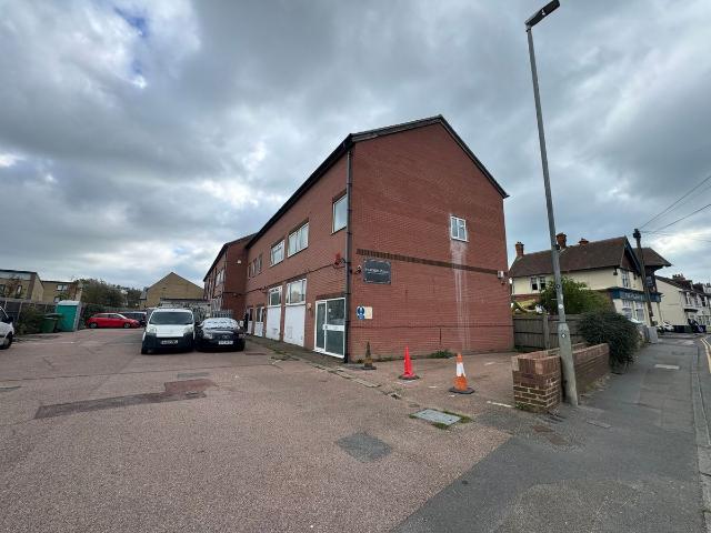 Railway Road, Newhaven BN9, 1 bed flat to rent, £750 pcm | PrimeLocation