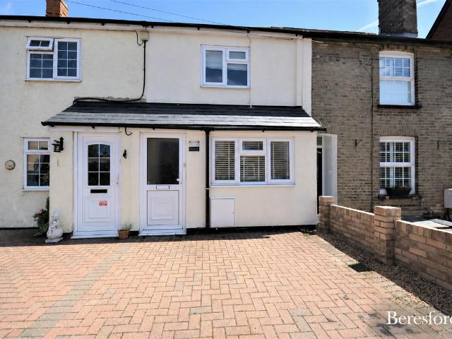 Railway Street CM7, 2 bed terraced house to rent, £1,275 pcm | PrimeLocation