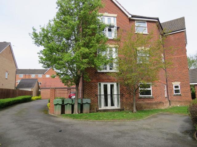 Railway Walk, Bromsgrove B60, 2 bed flat to rent, £950 pcm | PrimeLocation
