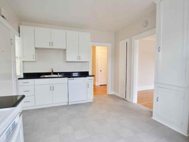 Rain City 1 Bedroom Apartment for Rent at 6406 32nd Ave Nw, Seattle, WA 98107 Adams